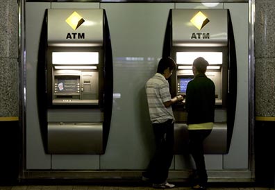 Think before dropping cheques in ATM deposit box - FacenFacts