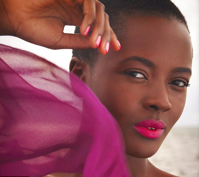 Philomena Kwao Britain's first black plus-size supermodel wins HS ...