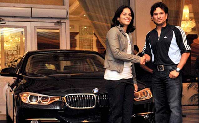Sachin Tendulkar gifts his new BMW to Saina Nehwal - FacenFacts