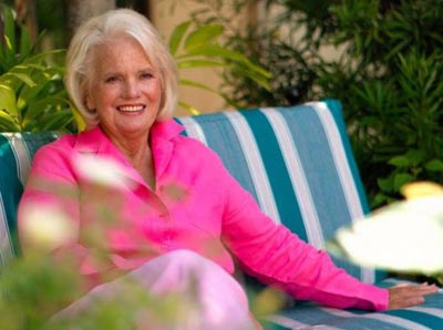 Fashion designer who dreamed up 'Lilly dress' of the 1960s Lilly ...