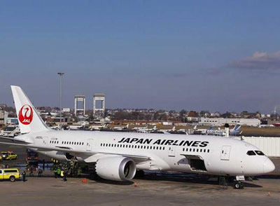 Boeing 787 Dreamliner: Battery system error, smoke incident aboard at ...