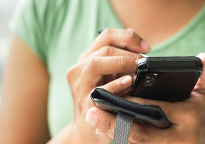 Smartphones can harm your potential relationship, how, know the 7 ...