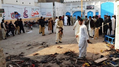 At least 19 dead as Taliban militants storm Pak Shia mosque - FacenFacts